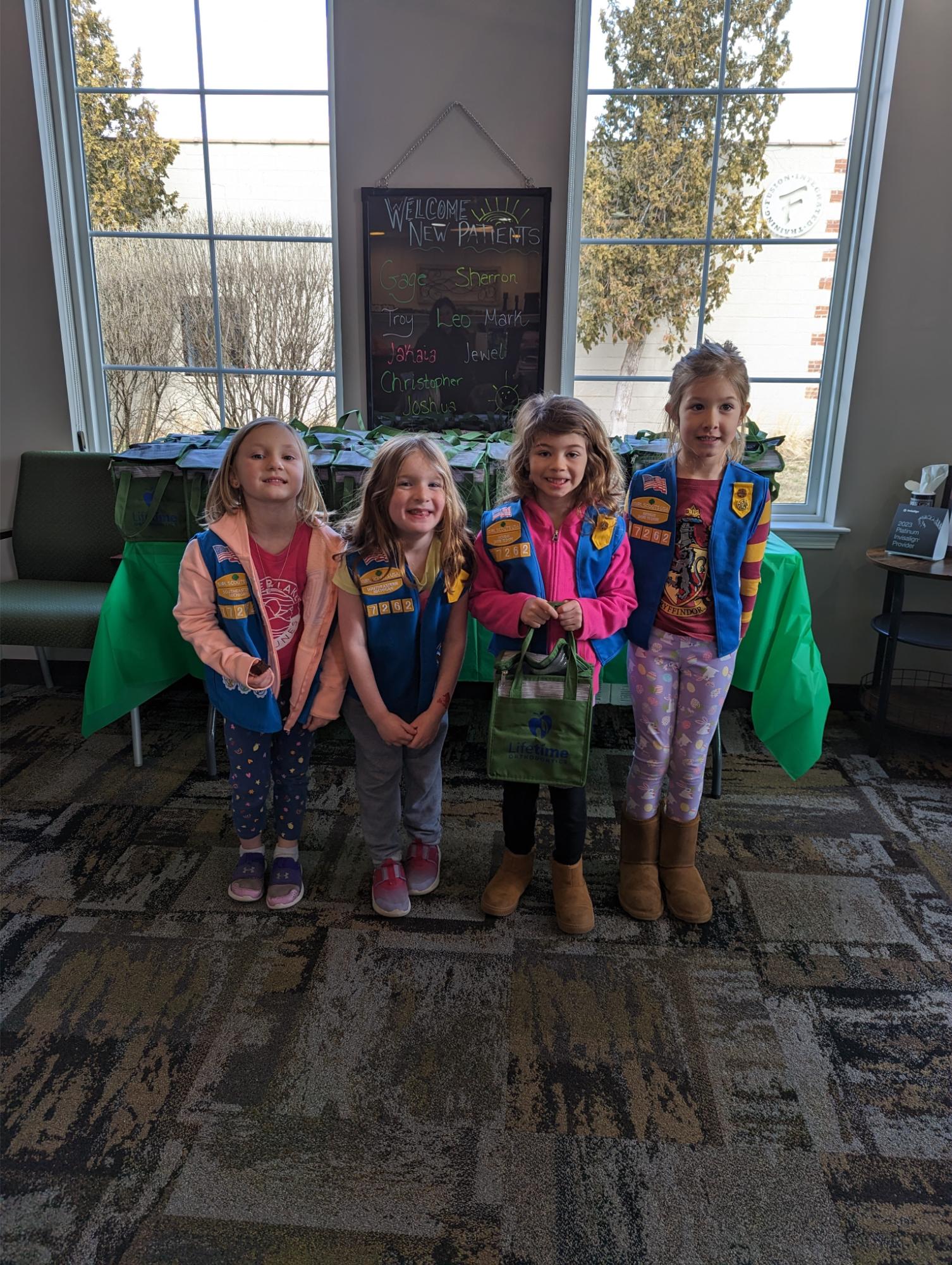 Girl Scout Tour - Lifetime Orthodontics - Orthodontist Troy
